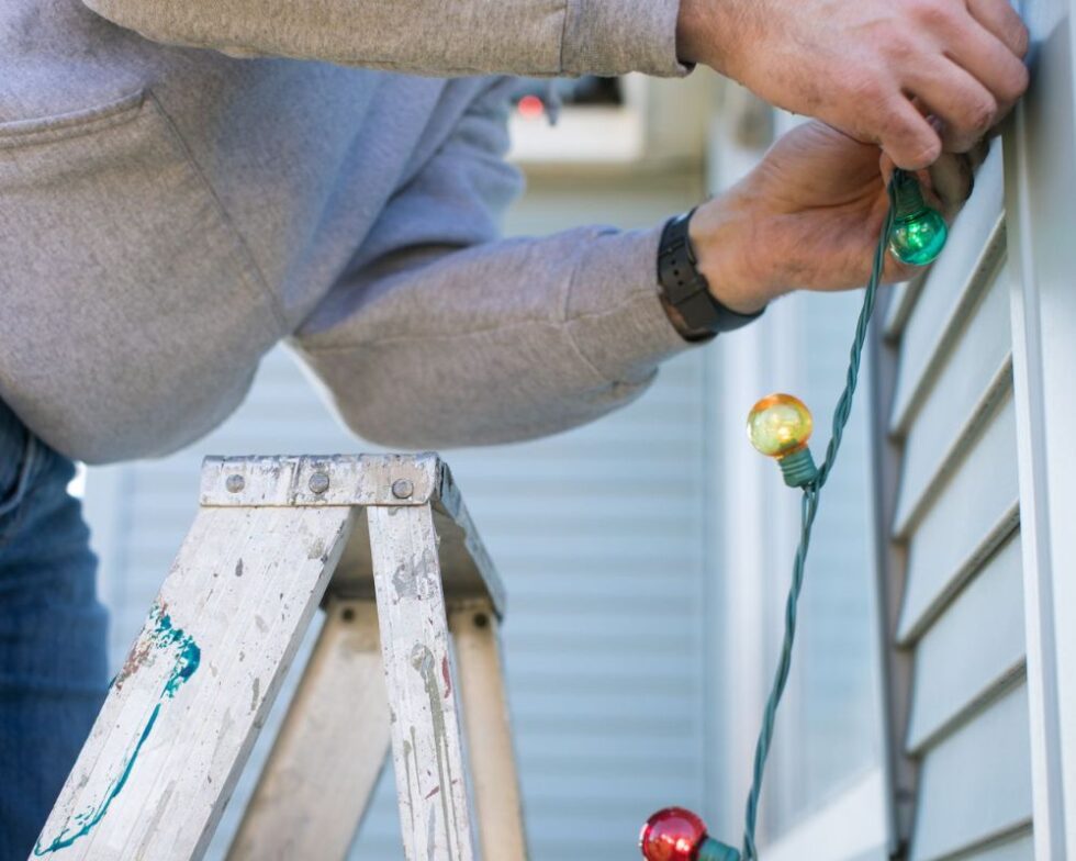 Make Setting Up Holiday Lights Stress-Free | Northern Arizona ...